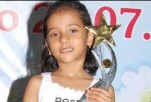 Divya Deshmukh Wiki, Age, Family, Biography - WikiBio