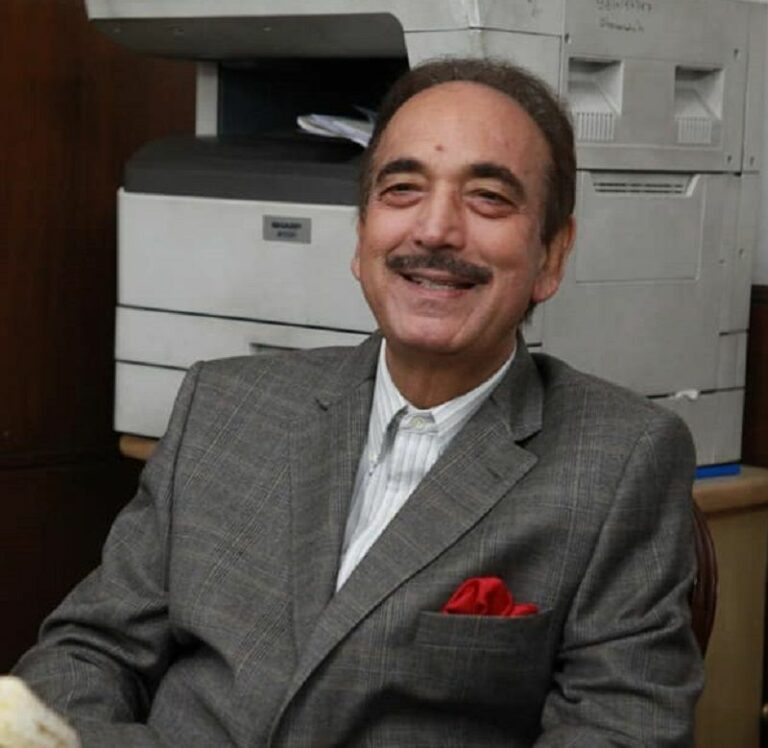 Ghulam Nabi Azad Wiki, Age, Caste, Wife, Children, Family, Biography ...