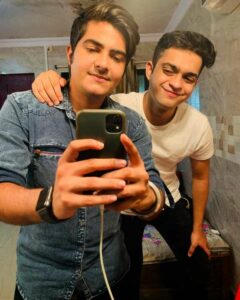 Namit Shah Wiki, Age, Girlfriend, Family, Biography & More - WikiBio