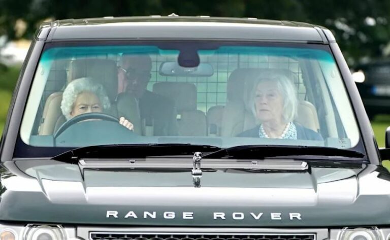 Queen Elizabeth II Wiki, Age, Death, Husband, Children, Family ...