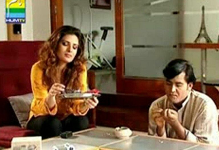 Resham (actress) Wiki, Age, Husband, Family, Biography & More - WikiBio