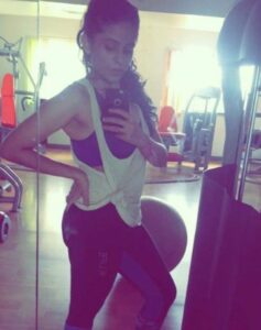 Neha Vaishnav Wiki, Height, Age, Boyfriend, Husband, Family, Biography ...