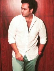 Manikandan Rajesh Wiki, Height, Age, Girlfriend, Wife, Family ...