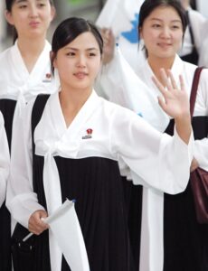 Ri Sol-ju (Kim Jong-un's Wife) Age, Children, Family, Biography & More ...