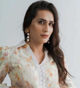 Alina Khan Wiki, Height, Age, Family, Biography & More - WikiBio