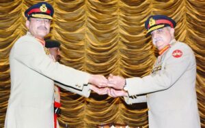 General Asim Munir Wiki, Age, Wife, Children, Family, Biography - WikiBio