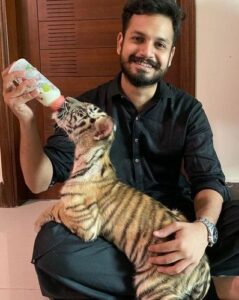 Azlan Shah Wiki, Height, Age, Wife, Family, Biography & More - WikiBio