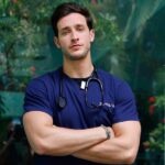 Dr Mike Varshavaski Wiki, Age, Girlfriend, Family, Biography & More ...
