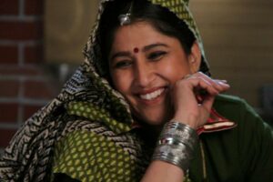 Geeta Agrawal Sharma Wiki, Age, Husband, Children, Family, Biography ...