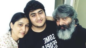 Geeta Agrawal Sharma Wiki, Age, Husband, Children, Family, Biography ...