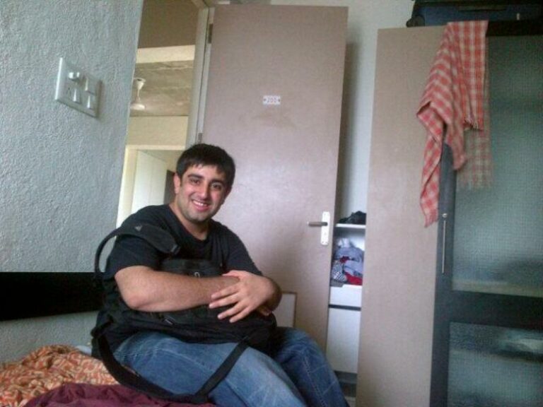 Rohan Thakkar Wiki, Age, Girlfriend, Family, Biography - WikiBio