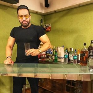 Shera Wiki, Height, Age, Wife, Family, Biography - WikiBio