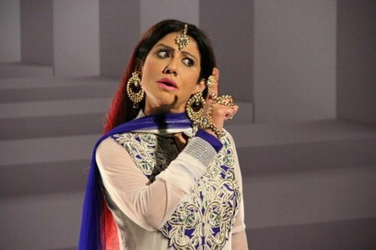 Tinaa Ghaai Wiki, Age, Husband, Children, Family, Biography & More ...