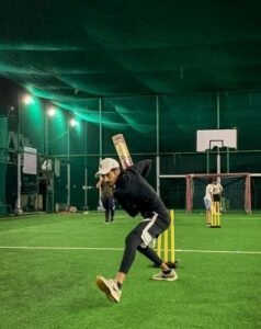 Nakul Roshan Sahdev Wiki, Height, Age, Girlfriend, Family, Biography ...