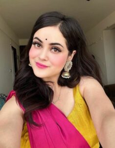 Daizy Aizy Wiki, Height, Age, Boyfriend, Family, Biography & More - WikiBio