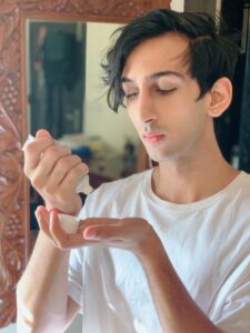 Moses Koul Wiki, Age, Girlfriend, Family, Biography & More - WikiBio