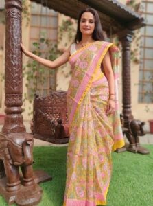 Rajeshwari Sachdev Wiki, Age, Husband, Family, Biography & More - WikiBio