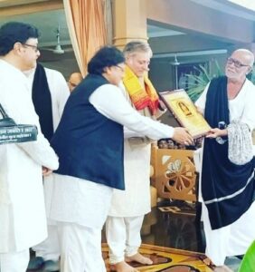 Rakesh Bedi Wiki, Age, Wife, Family, Biography & More - WikiBio