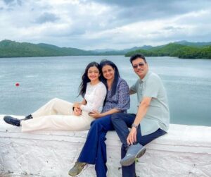 Swini Khara Wiki, Age, Husband, Family, Biography & More - WikiBio