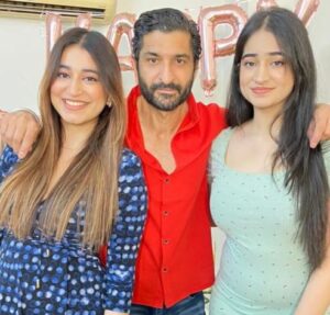 Daljeet Singh Kalsi Wiki, Height, Age, Wife, Family, Biography & More ...