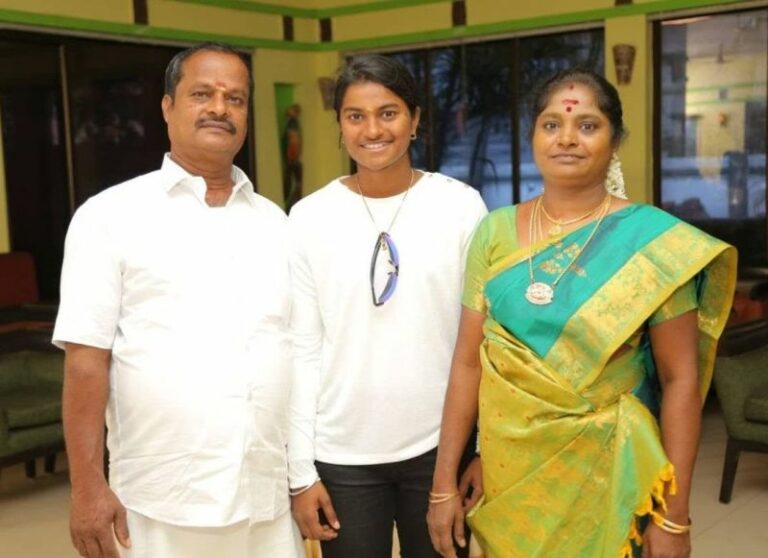 Dayalan Hemalatha Wiki, Height, Age, Family, Biography & More - WikiBio