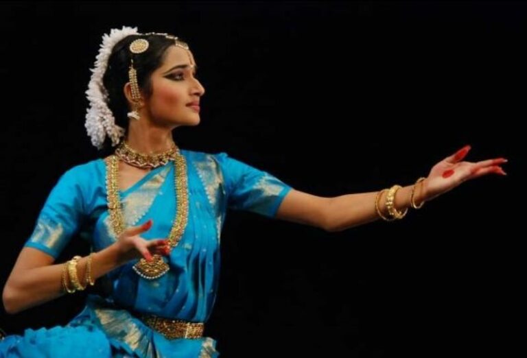 Kaveri Seth Wiki, Age, Husband, Family, Biography & More - WikiBio