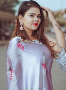 Payal Malik Wiki, Age, Husband, Family, Biography - WikiBio