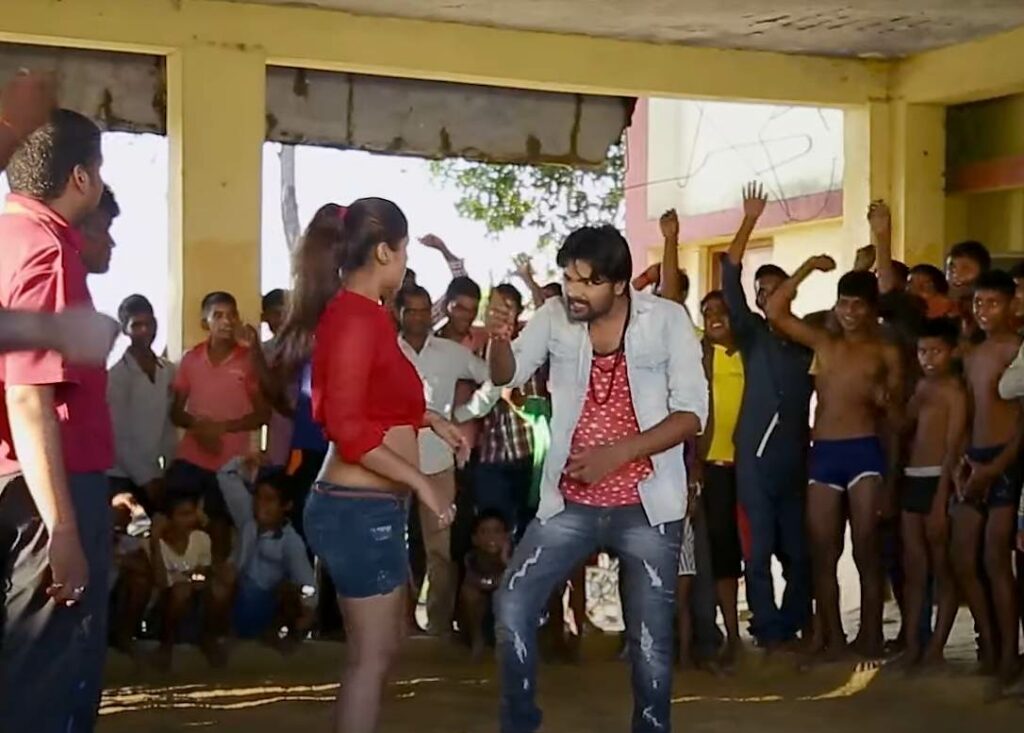 Samar Singh Wiki, Height, Age, Wife, Family, Biography - WikiBio