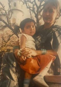Nayani Dixit Wiki, Age, Husband, Family, Biography & More - WikiBio