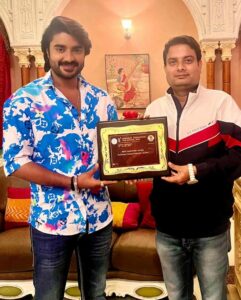 Pradeep Pandey Wiki, Height, Age, Girlfriend, Family, Biography - WikiBio