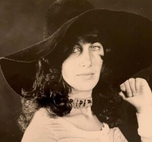 Susan Humphreys (Kabir Bedi’s Wife) Wiki, Age, Family, Biography & More ...