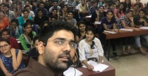 Abhinay Sharma Wiki, Age, Wife, Children, Family, Biography & More - WikiBio