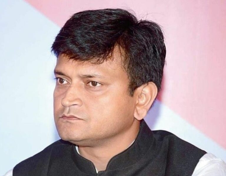 Ajay Alok Wiki, Age, Caste, Wife, Children, Family, Biography & More ...