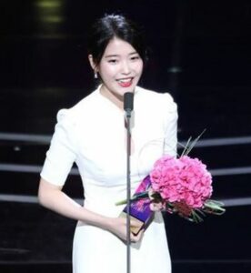 IU (singer) Wiki, Height, Age, Boyfriend, Family, Biography & More ...