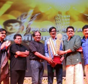 Manobala Wiki, Age, Death, Wife, Family, Biography & More - WikiBio