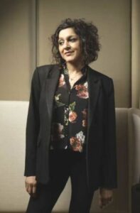 Meera Syal Wiki, Age, Husband, Family, Biography & More - WikiBio