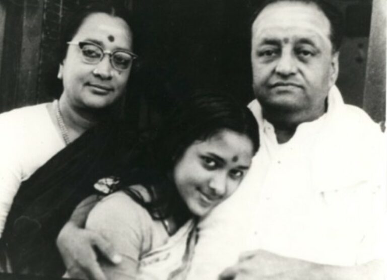 Padma Subrahmanyam Wiki, Age, Husband, Family, Biography & More - WikiBio