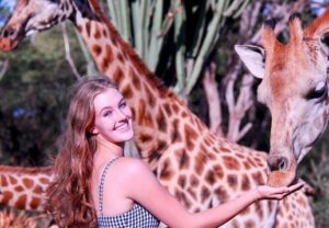 Sienna Weir Wiki, Age, Death, Boyfriend, Family, Biography & More - WikiBio