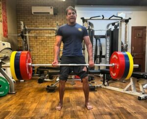 Cyrus Broacha Wiki, Age, Wife, Children, Family, Biography & More - WikiBio