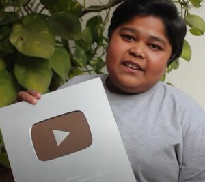 Devraj Patel (YouTuber) Wiki, Height, Age, Girlfriend, Family, Biography & More - WikiBio