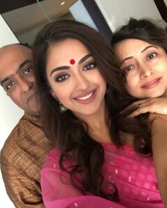 Gayatri Bhardwaj Wiki, Height, Age, Boyfriend, Family, Biography & More ...