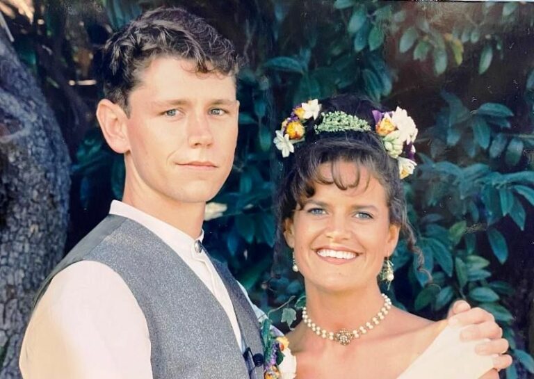 Dr. Mindy Pelz Wiki, Age, Husband, Family, Biography & More - WikiBio