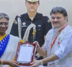 Prashant Damle Wiki, Age, Wife, Children, Family, Biography & More ...