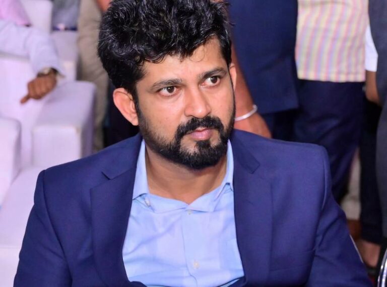 Pratap Simha Wiki, Age, Caste, Wife, Family, Biography & More - WikiBio