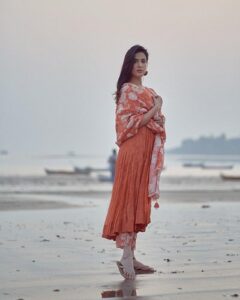 Sonal Chauhan Wiki, Height, Age, Boyfriend, Family, Biography & More ...