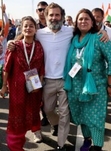 Supriya Shrinate Wiki, Age, Caste, Husband, Children, Family, Biography ...