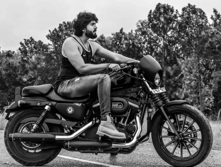 Suraj Kumar Wiki, Age, Girlfriend, Family, Biography & More - WikiBio