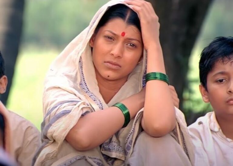 Tejaswini Pandit Wiki, Age, Husband, Family, Biography & More - WikiBio