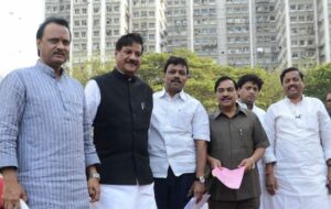 Vinod Tawde Wiki, Age, Caste, Wife, Children, Family, Biography - WikiBio