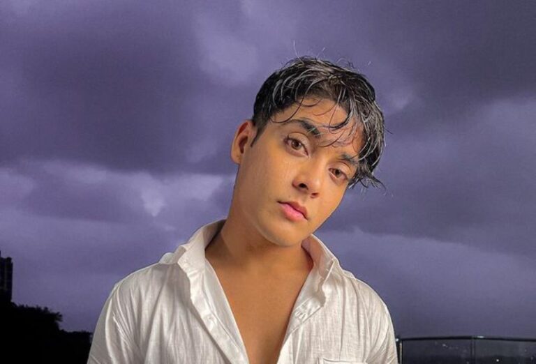 Yogesh Sharma Wiki, Age, Girlfriend, Family, Biography & More - WikiBio